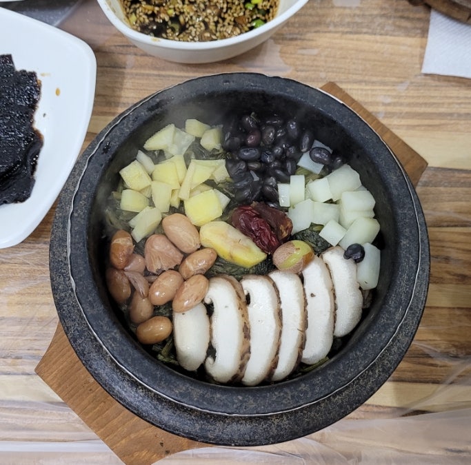 충북제천시내 맛집 마당갈비하얀민들레밥 제천시락국시래기밥 보령식당장칼국수 덩실분식 빨간오뎅 외갓집 샌드