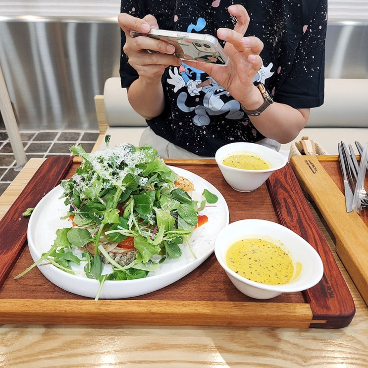 영등포 타임스퀘어 맛집 아메리칸 트레이 샐러드 덕후라면 꼭 네이버 블로그