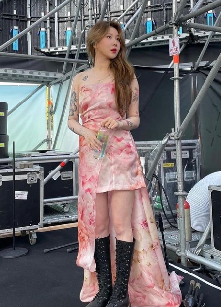 에드비 붙임머리로 스타일 변신하고 서울재즈페스티벌 참여한 백예린 헤어스타일 : 네이버 블로그