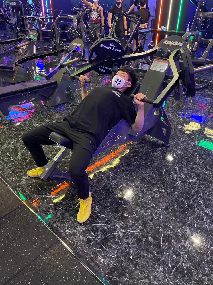 H Gym 제기동헬스 청량리헬스 회기헬스 돌곶이헬스 인클라인 체스트 프레스 청량리헬스장 회기헬스장 돌곶이헬스장 휘경동