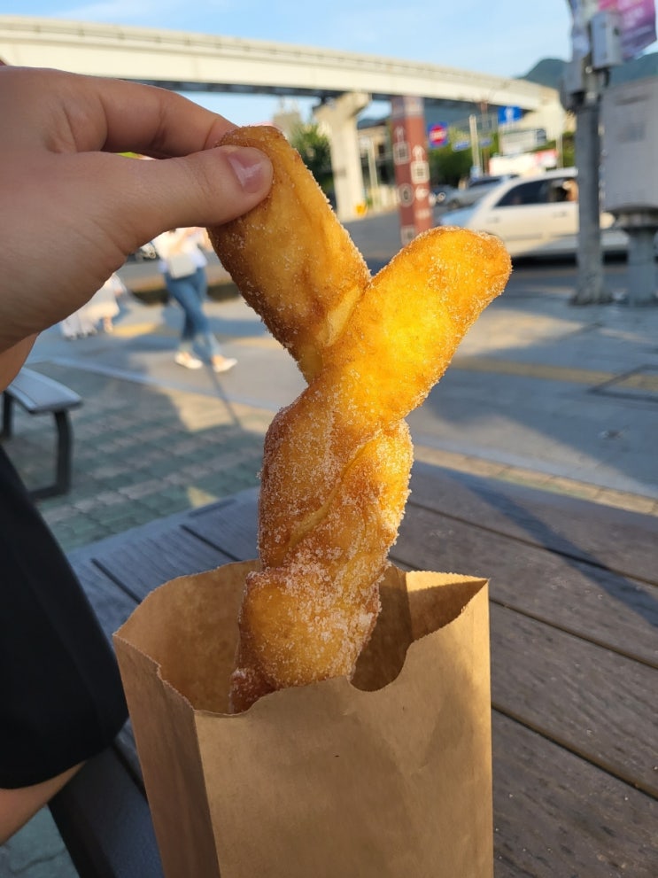 대구 수성구 수성못 근처 동성로왕찹쌀꽈배기 두산점 커피도 함께 네이버 블로그