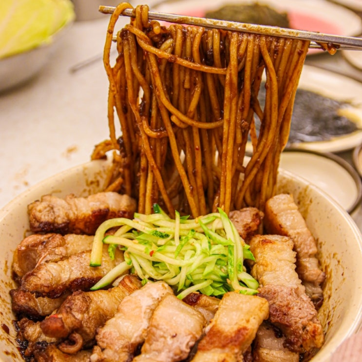 식스센스3에 나온 짜장면과 삼겹살을 같이 즐길 수 있는 신당동 맛집 태태삼겹 : 네이버 블로그