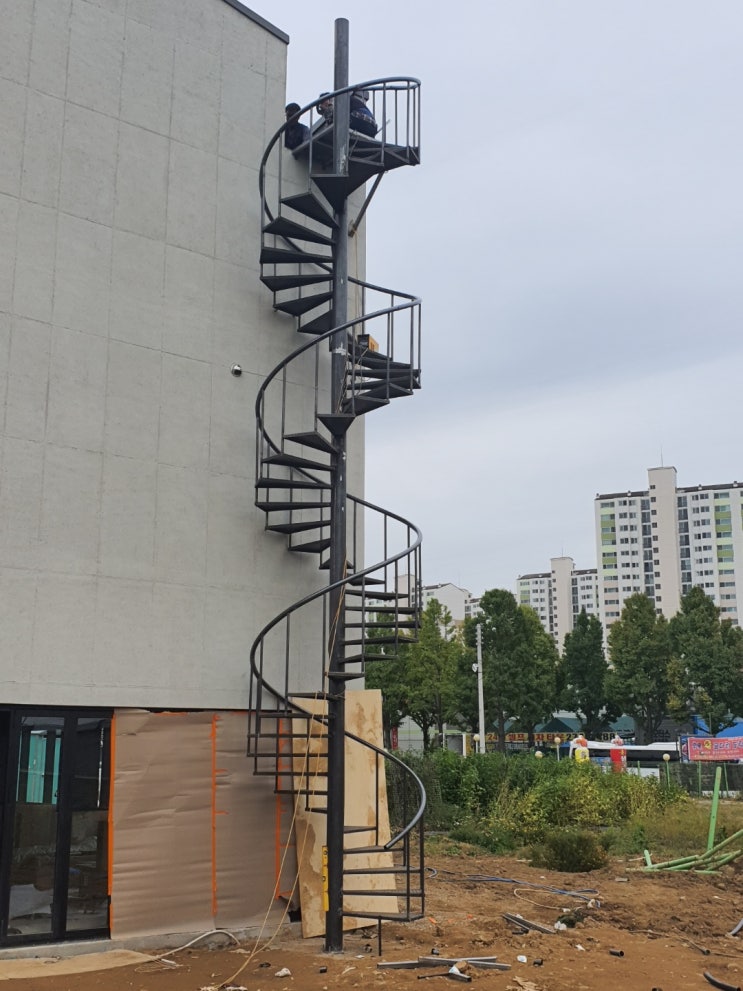 원형계단 제작 금속공사 공장 내부 건물 외부 철계단 성남 네이버 블로그