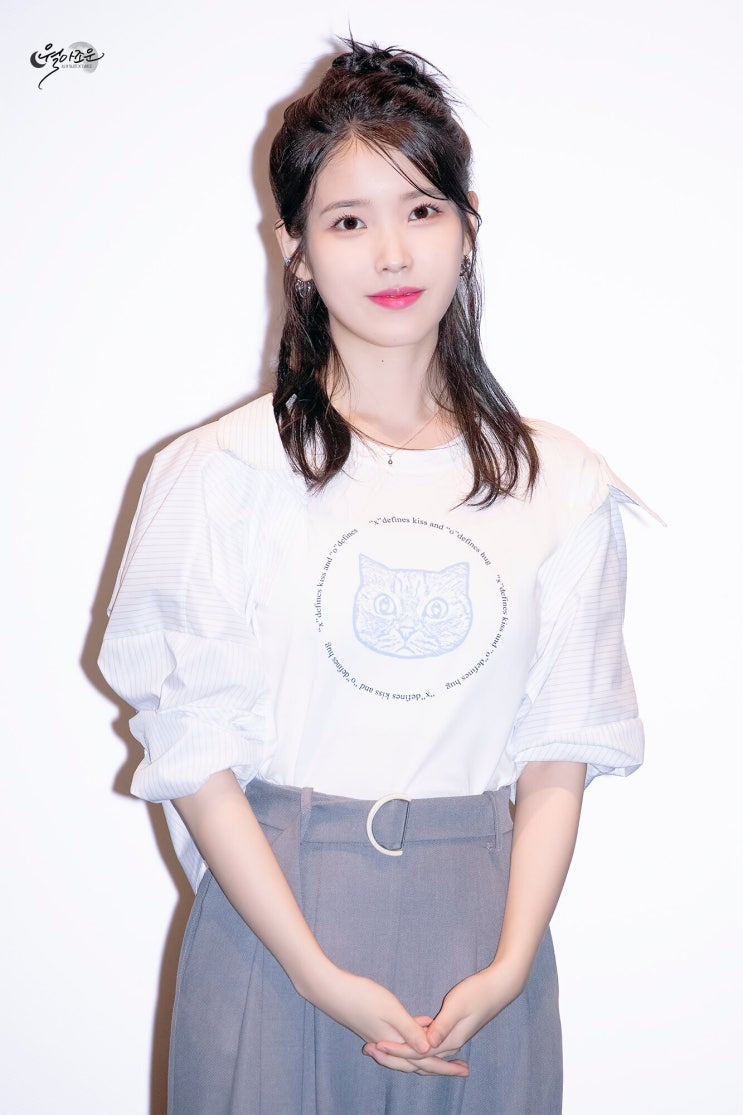 아이유, 220618 IU - 'Broker' Stage Greeting 15P : 네이버 블로그