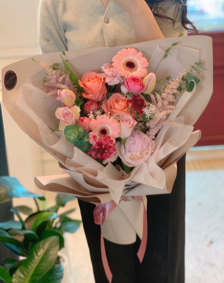 꽃다발 모니크플라워 모니크 대구꽃집 반월당꽃집 중앙로꽃집 남산동꽃집 청라언덕꽃집 서문시장꽃집 꽃바구니 플라워박스 센터피스