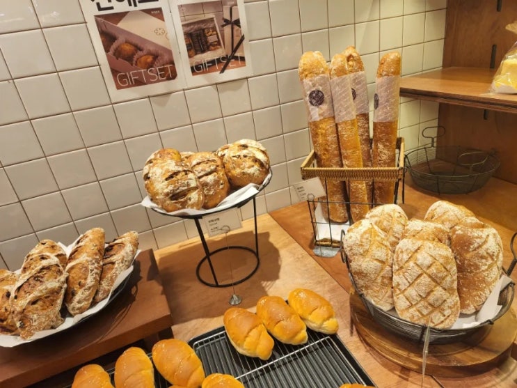 [천안빵집]신세계 지하우스베이커리 초코크로와상 맛집 : 네이버 블로그