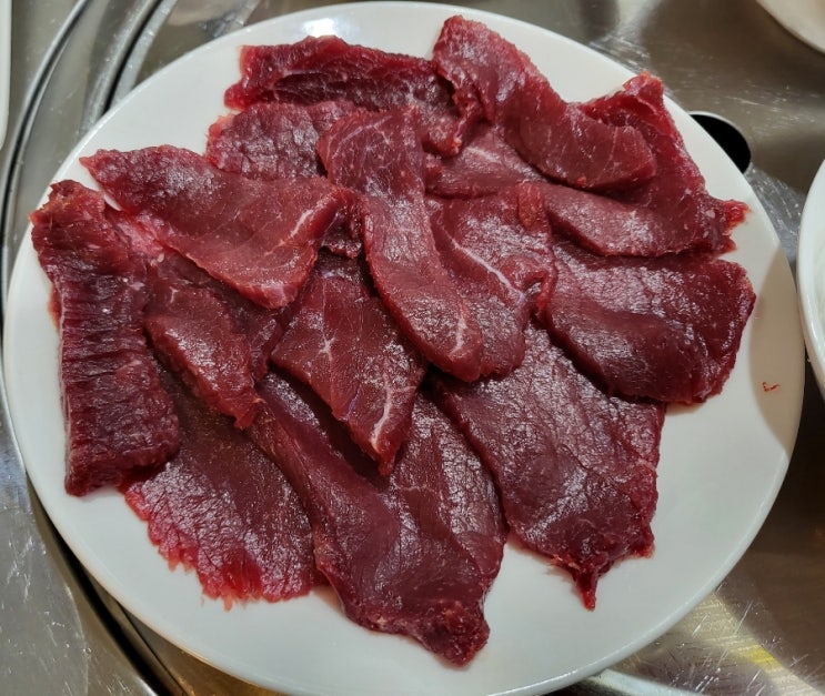 밀양 내이동 뭉티기 맛집 뭉티기충전소 simple review : 네이버 블로그