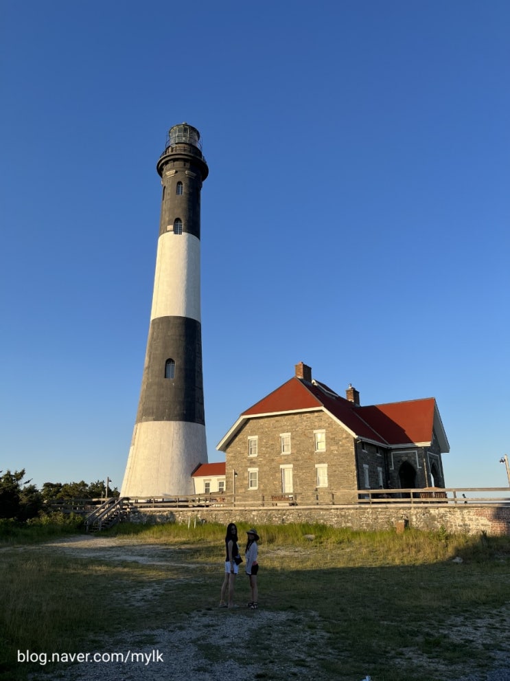 뉴욕 롱아일랜드 모세 비치: 뉴욕 주립공원 Robert Mose State park: Fire Island Lighthouse ...