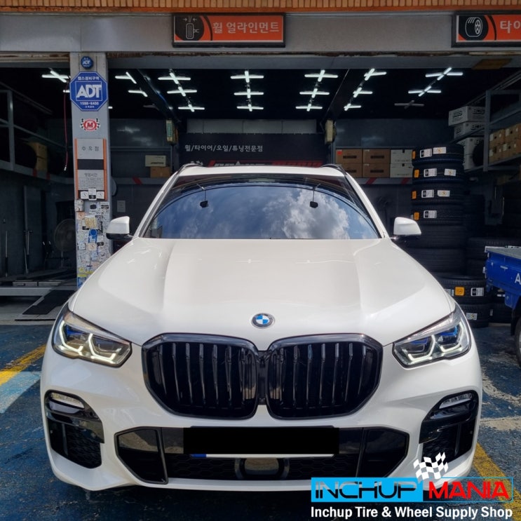 신형 BMW G05 X5 차량 21인치 사계절 타이어 교체 얼라이먼트 교정 작업 : 네이버 블로그