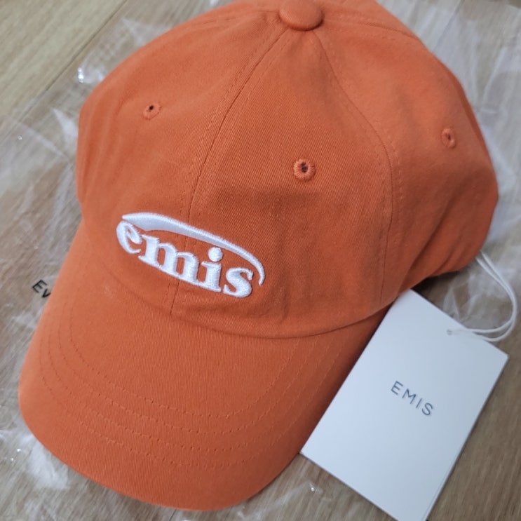 이미스 (emis) 22ss 뉴로고 볼캡 - 오렌지 구매후기 (대두 , 볼살 부자 가능ㅎ) / 여자 볼캡 모자 추천 : 네이버 블로그