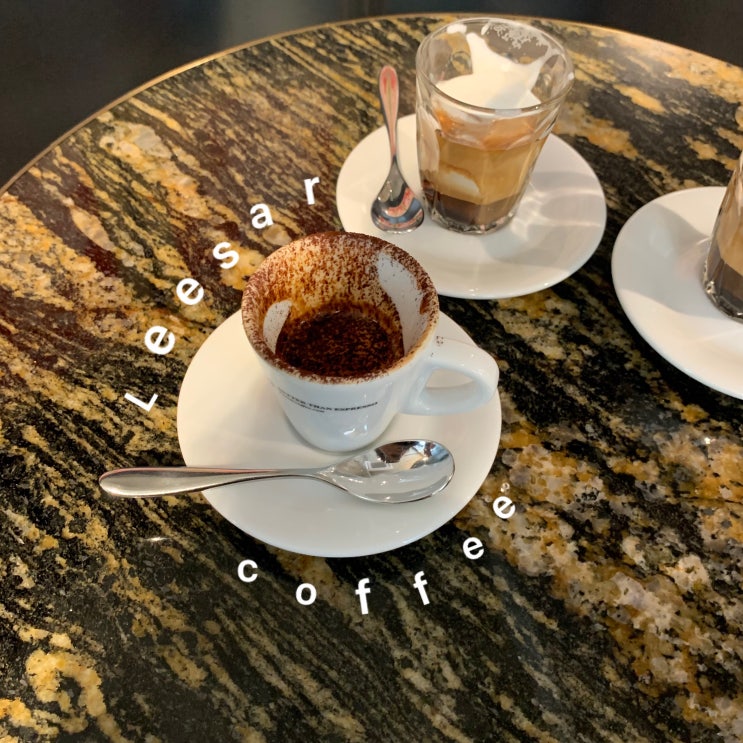 명동 카페 | 에스프레소바 | 리사르 커피 (Leesar coffee) 에서 한- 잔- 하실래여? : 네이버 블로그