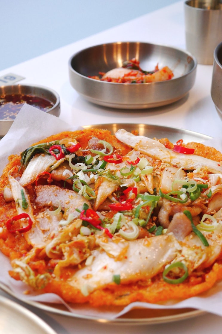 반포논현역 24시간 운영 칼국수and납곱새 반포동 청풍회관 내돈내산 바싹이맛집 주차가능 메뉴추천 네이버 블로그