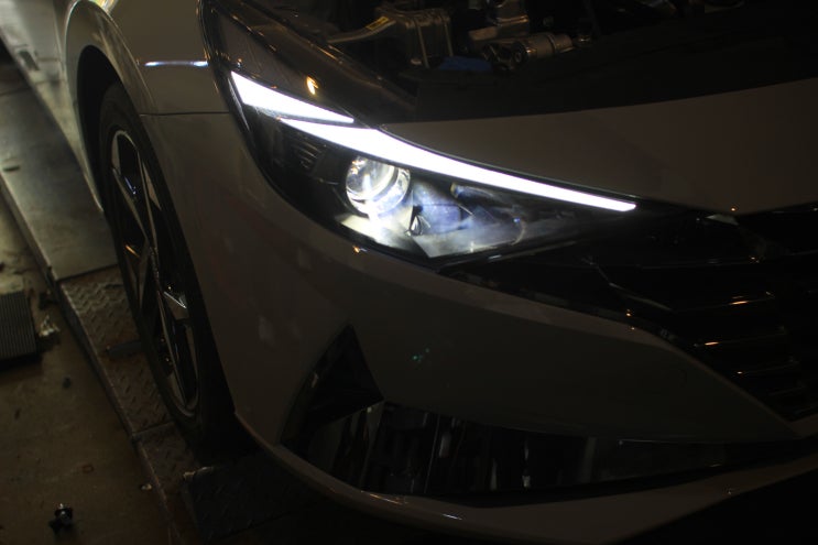 아반떼 신형 cn7 할로겐 전조등 LED 합법 전조등 의정부 브라비오 대리점 시공하기 : 네이버 블로그