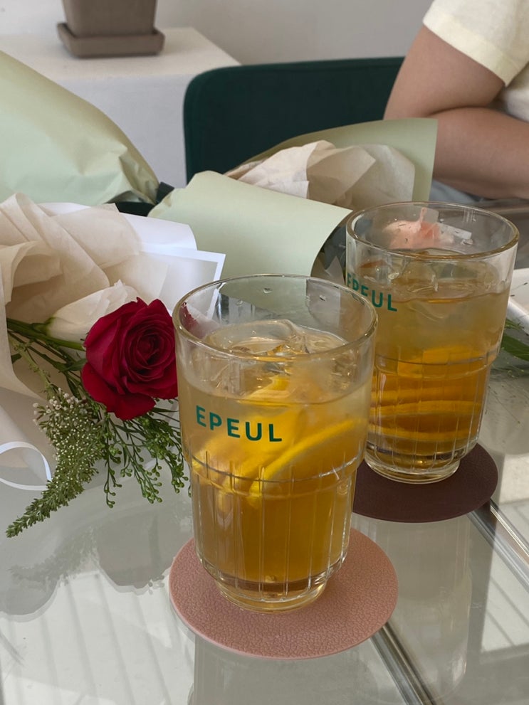 화봉동 인테리어 예쁜 플라워 카페 ‘이플’ 꽃도 사고 맛있는 커피도 먹을 수 있는 곳 ! : 네이버 블로그