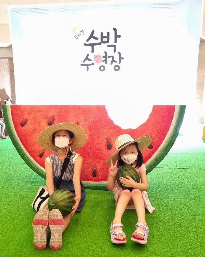 여름방학 가볼만한곳 국립중앙박물관에 가면 물놀이 맛집이 있다 수박수영장 뮤지컬 관람 후기 네이버 블로그