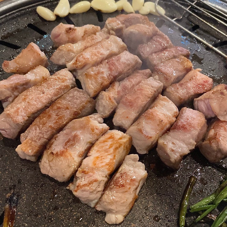 대구 맛집: 신천시장 삼겹살 구워주는 숙성삼겹살 맛집 이진태왕소금구이 : 네이버 블로그