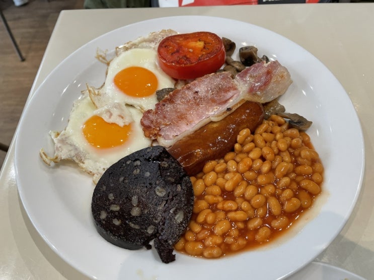 (22.05.01 런던여행) Breakfast 맛집 추천 / Raffles cafe&restaurant : 네이버 블로그