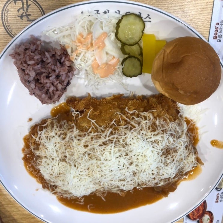 인천부평역맛집 옛날돈까스를 느낄 수 있는 금화왕돈까스 눈꽃치즈돈까스 왕모밀국수 메밀소바 영화 비상선언 후기