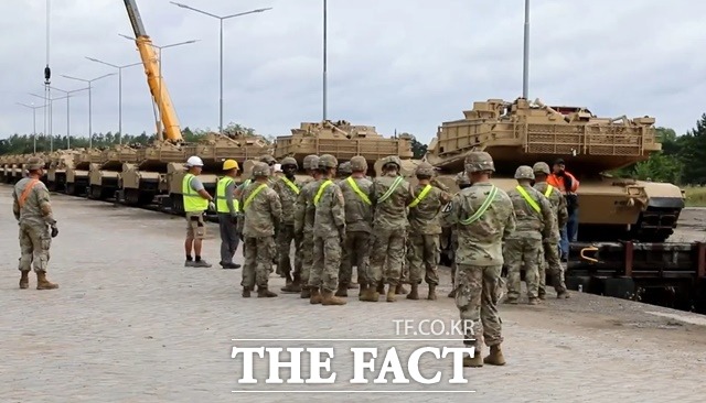 미육군 최신형 M1A2 SEP v3 전차 폴란드 배치(2022) : 네이버 블로그