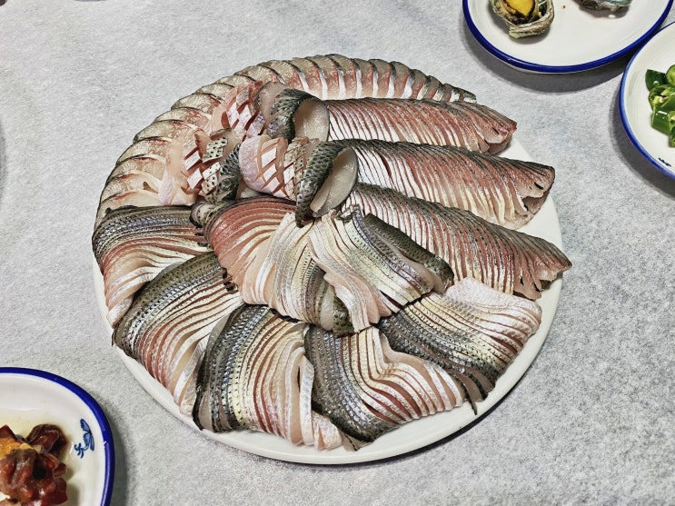 매년 찾아 갈 것 같은 창원 가을전어 맛집 거제횟집 전어회 And 전어구이 네이버 블로그