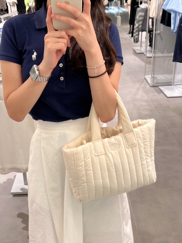 [데일리백 추천] 시엔느 패딩백 Sienne Padding Bag _Cream 아이패드 가방으로 딱이야 : 네이버 블로그