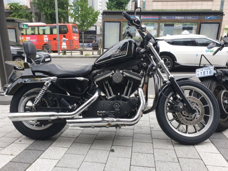 할리데이비슨 883R (Harleydavidson 883R) 커스텀 도색 및 타이어 패드 교환 : 네이버 블로그