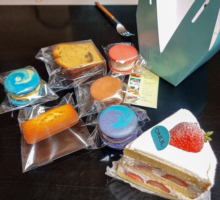 동탄 센트럴파크 카페 ONUL, 마카롱이랑 케이크 배달 : 네이버 블로그