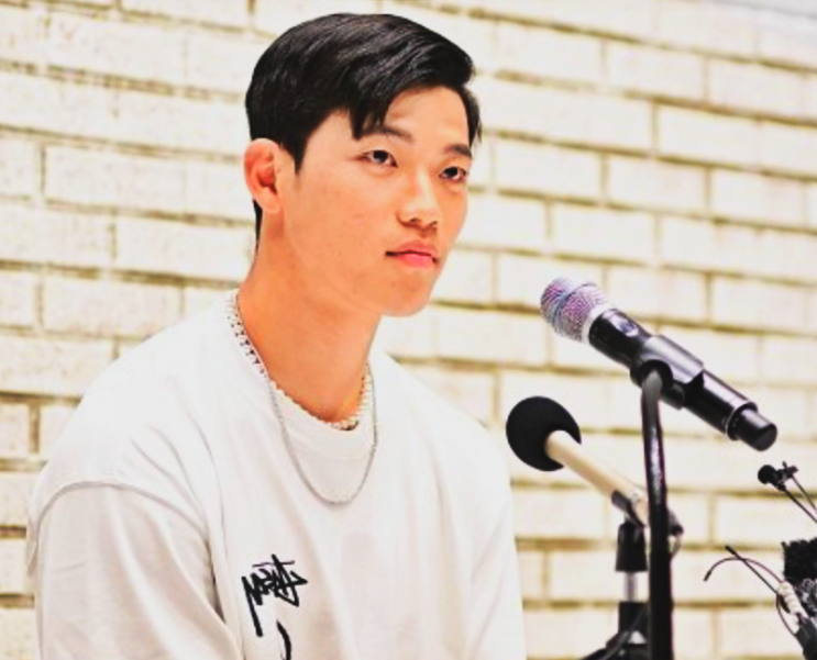 울버햄튼 황희찬 연봉 군대 문신 의미 그리고 한결같은 이상형 네이버 블로그