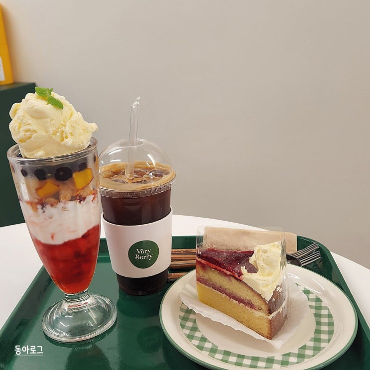 파주 운정 카페 베리베리 상큼한 과일 파르페가 맛있는 카페 추천 빅토리아 케이크 맛집 내돈내산 후기 네이버 블로그