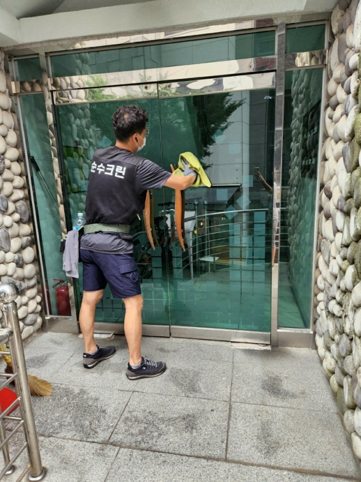 송파구계단청소 잠실동가락동삼전동문정동신천동방이동풍납동거여동석촌동 빌라상가병원빌딩사무실청소화장실청소 정기