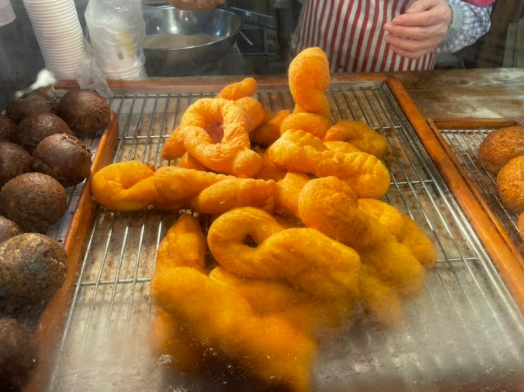 서울 광장시장 찹쌀꽈배기 먹어본 꽈배기 중에 제일 맛있었던 맛집 네이버 블로그
