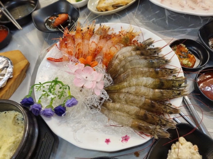 현지인이 추천하는 포항영일대맛집 묵돌이 모듬회랑 조개전골 생새우까지 🦐 네이버 블로그