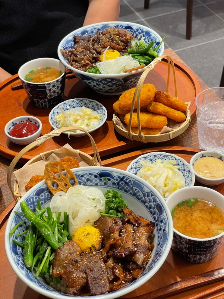 세종 새롬동 맛집 덮밥장사장 알찬 구성의 1인 미식세트 후기메뉴가격 네이버 블로그