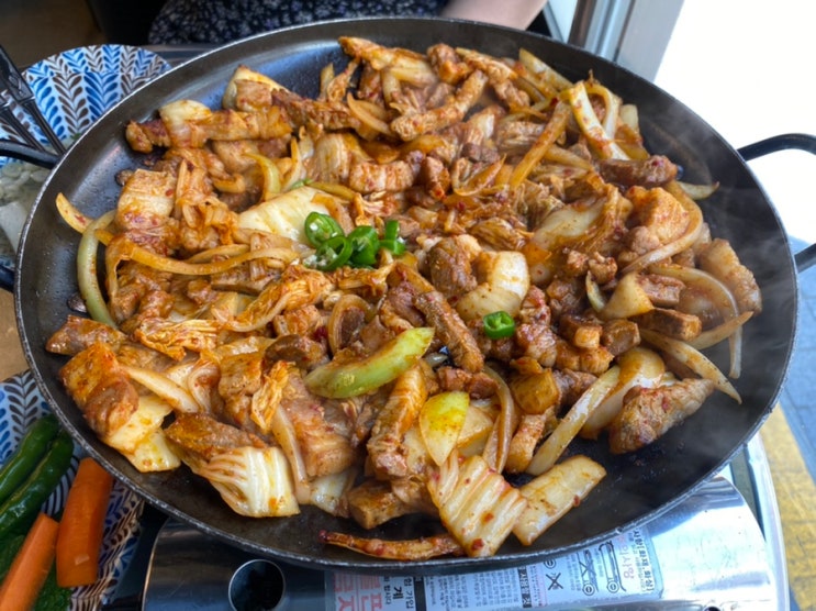 신촌맛집돼지김치구이 찐 맛있음 주의 정통집 신촌점 네이버 블로그