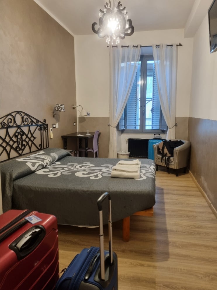 [로마 호텔 추천] 로마 테르미니역 1분거리, 가성비 좋은 호텔 B&B Dream Station(드림 스테이션) : 네이버 블로그