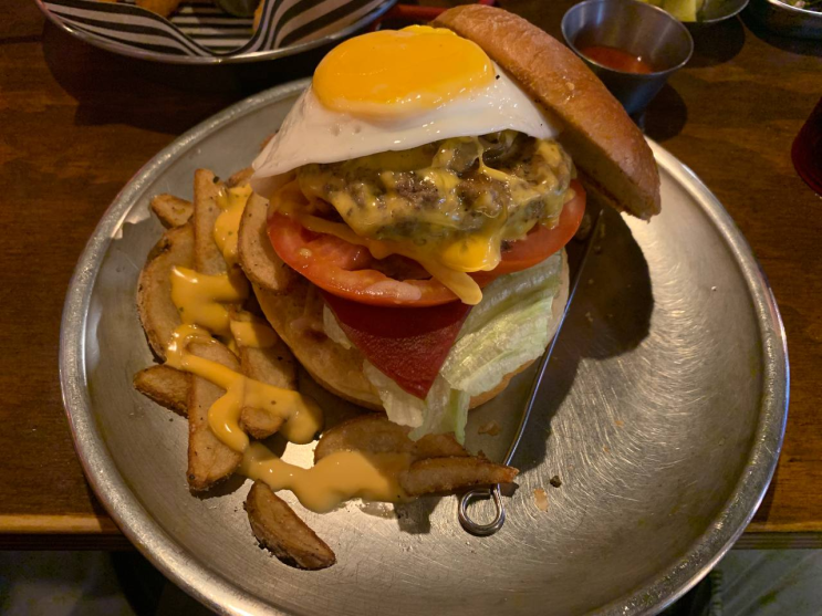 마슐랭가이드 사당역 맛집 Misfits 미스피츠 잘구운빵과 수제버거의 기본을 잘 지킨 맛집 네이버 블로그