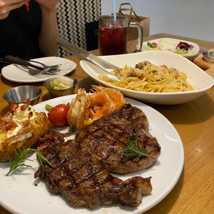 동대문 동역사 맛집 아웃백 스테이크 하우스 간만에 패밀리 레스토랑 할인꿀팁주차외부음식반입 네이버 블로그