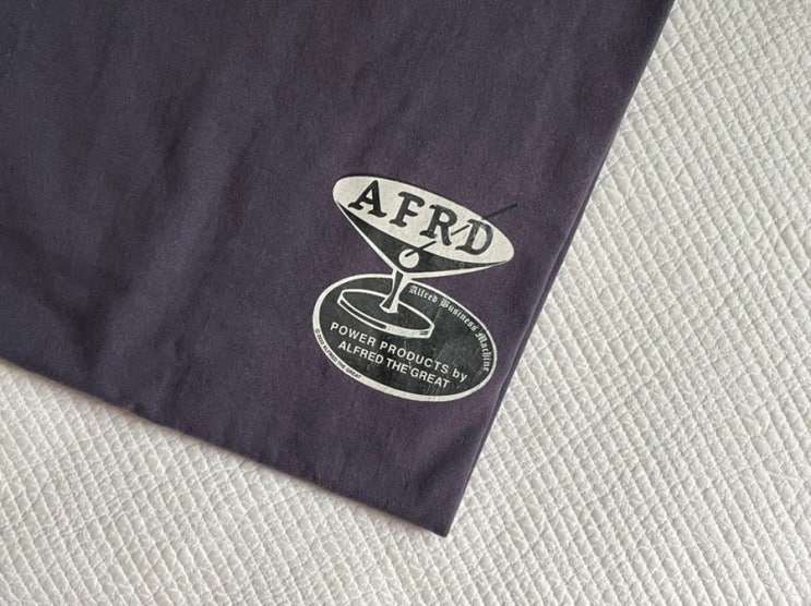 대구에서 입어보고 구입한 헤리티지플로스 알프레드 반팔 티셔츠 'HERITAGEFLOSS AFRED VTG AFRD MARTINI ...