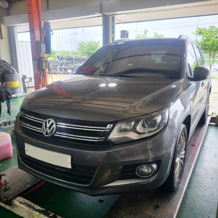 티구안 2.0 TDI 14년식 브레이크패드교체, DSG미션오일, 필터, 앞뒤디퍼런셜오일, 할덱스오일 교환 *토탈게러지(바로카정비 ...