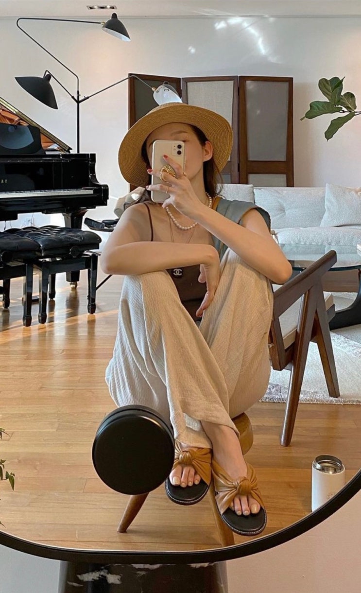 Àvie muah 아비에무아 그립톡/ 강민경 그립톡/ 재입고 예정일♥ : 네이버 블로그