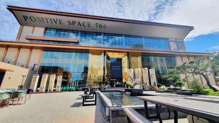 포지티브스페이스 566(POSITIVE SPACE 566) 역대급 카페, 단일 카페 세계 최대 규모라는데... : 네이버 블로그