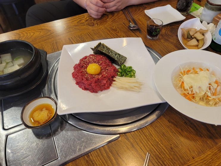 연수동 맛집 마늘소스 육회 조합 최고였던 연수동 술집 날로먹는 육회포차 현 백돈화로구이 네이버 블로그