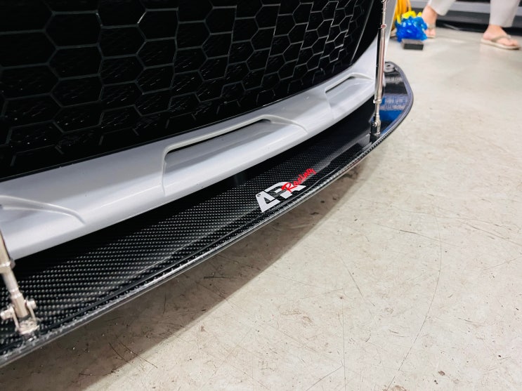 [APR Performance] BMW F87N M2 Competition - APR Front Wind Splitter ...