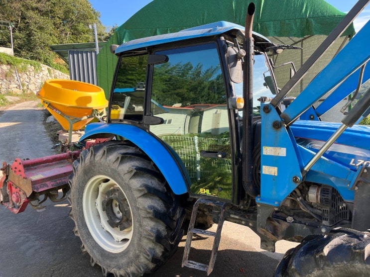 트랙터 출장 썬팅 / 경남 경북 전지역 / 합천 LS 트랙터 티나인 레이노 열차단 필름 시공 : 네이버 블로그