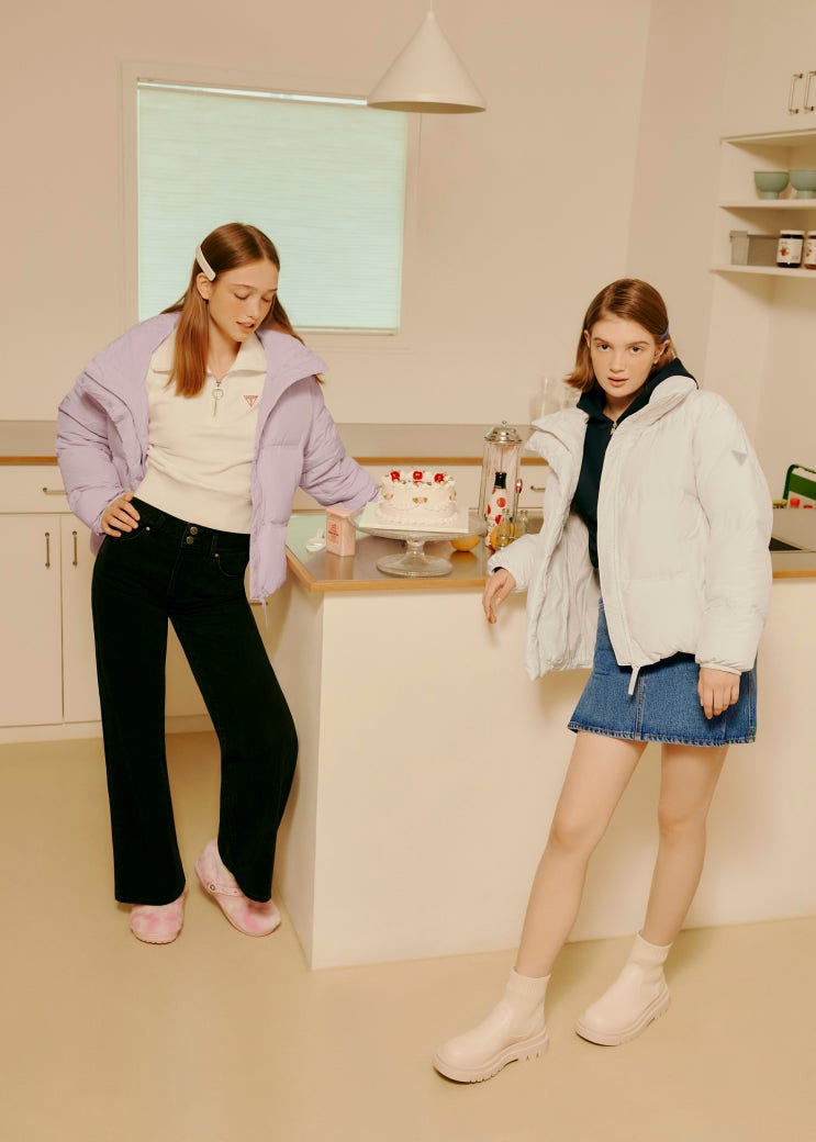 [GUESS] 게스 FEATHER LIGHT 아우터 컬렉션 : 네이버 블로그