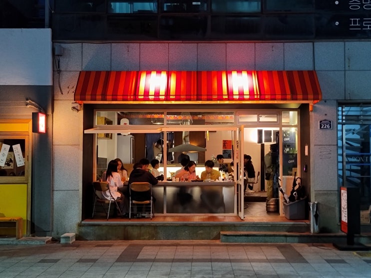 [교동 맛집] 고도리(Godori), 은은한 조명이 분위기와 맛을 더해주는 꼬치 전문 스낵바 : 네이버 블로그