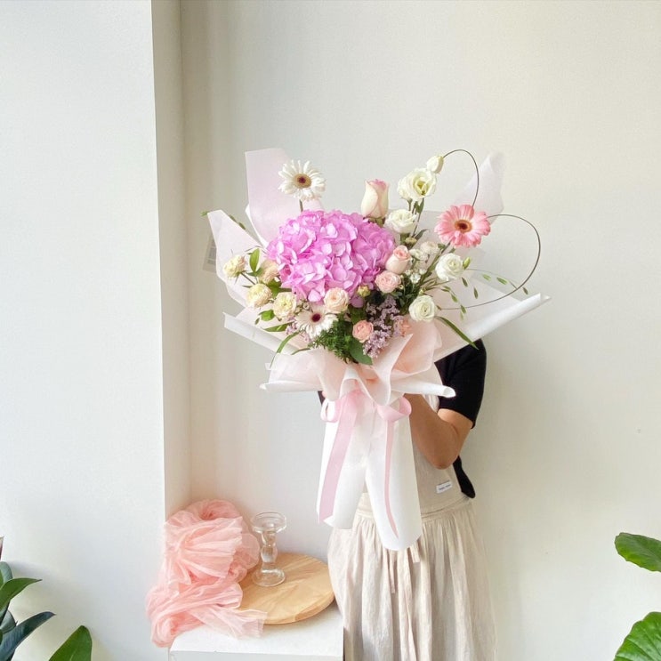 핑크 수국이 한송이 콕 들어간~ 장유꽃집율하꽃집 플로라이즌의 M사이즈 수국 꽃다발🌸🌸 네이버 블로그