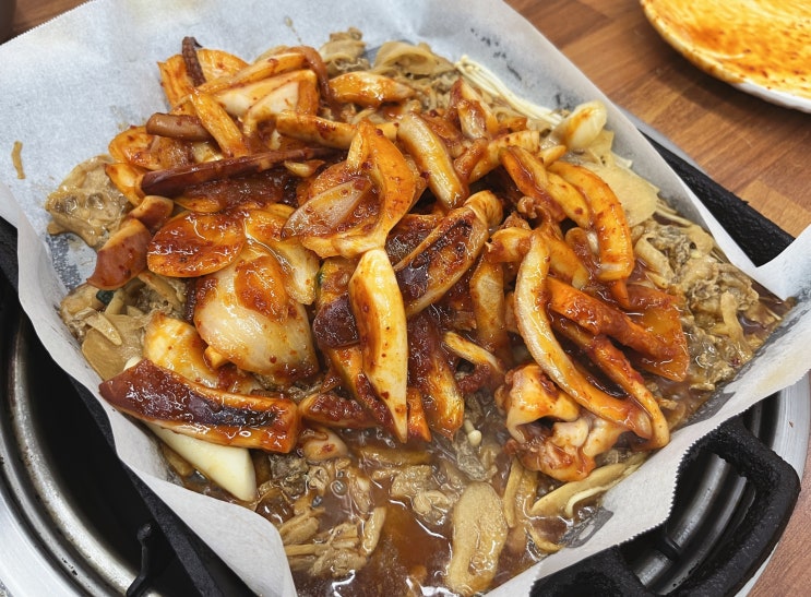 종로 점심맛집 청진식당 불고기와 오징어볶음을 섞어만든 이색볶음 음식 술안주로도 정말 좋은 을지로 근처 술집 청계천 맛집