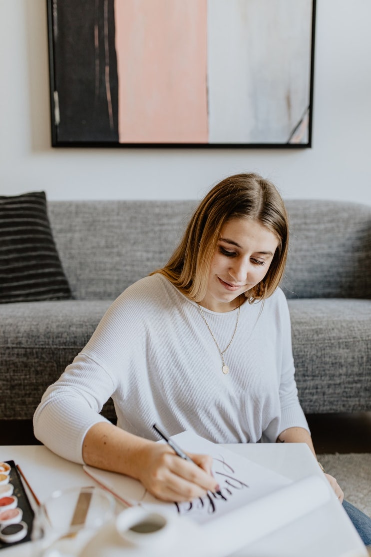[EBS Easy Writing 2022. 09. 09] 정보: 캘리그래피의 미학 The Beauty of Korean ...