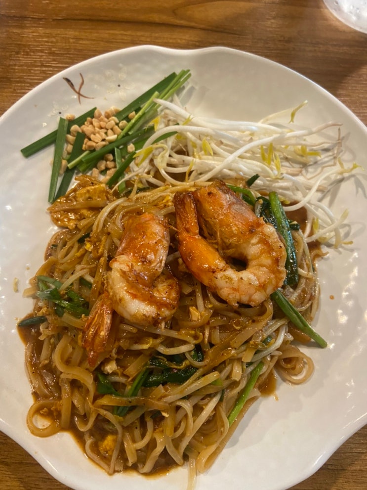 [서울 삼성동 맛집] 무삥과팟타이 삼성점 - 서울 빌딩 숲에서 맡은 태국스멜 : 네이버 블로그